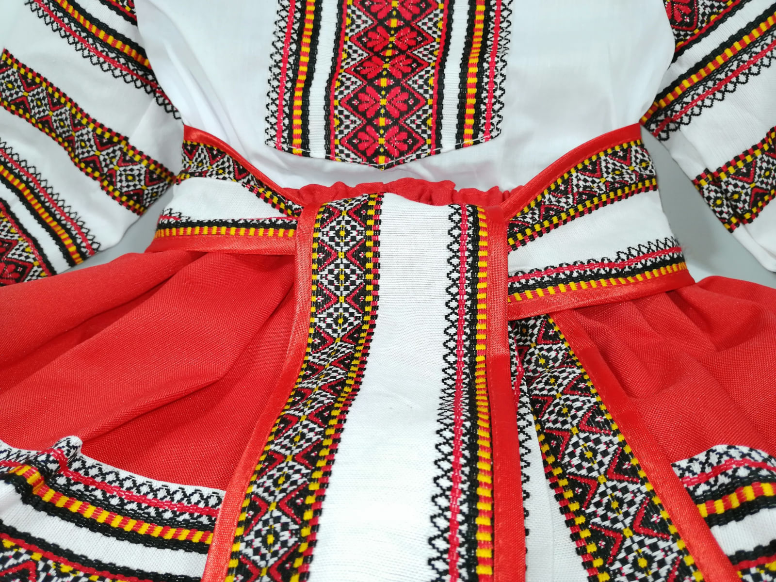 Costum Popular pentru fete, rosu 10 ani 140 - Marketplace online ...